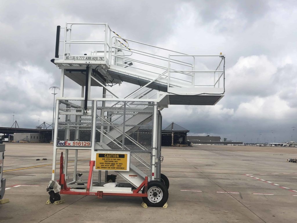 Maintenance Stands and Ladders | Dynamic Specialty Services
